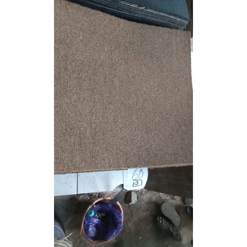 Jual karpet tile coklat second | Shopee Indonesia
