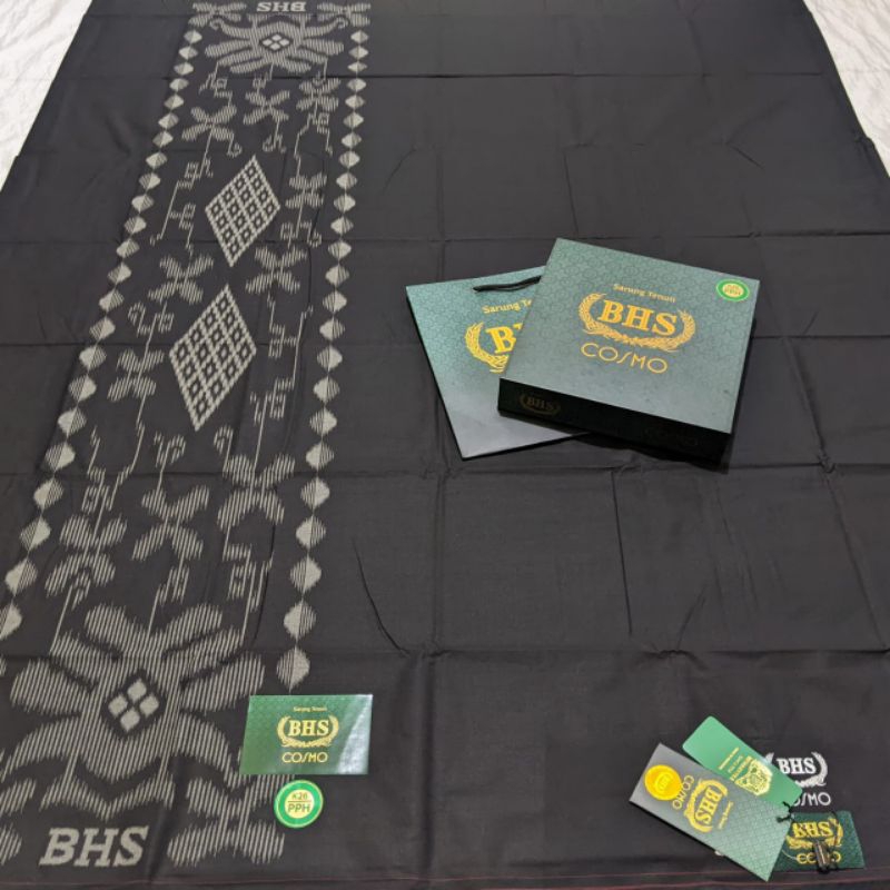 Jual sarung bhs cosmo hitam polos | Shopee Indonesia