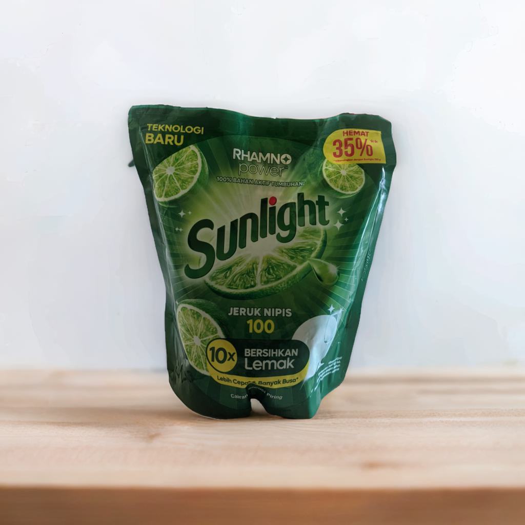Jual Sunlight sabun pencuci piring jeruk nipis 100/ 950 ml - Mama lemon sabun pencuci piring ...