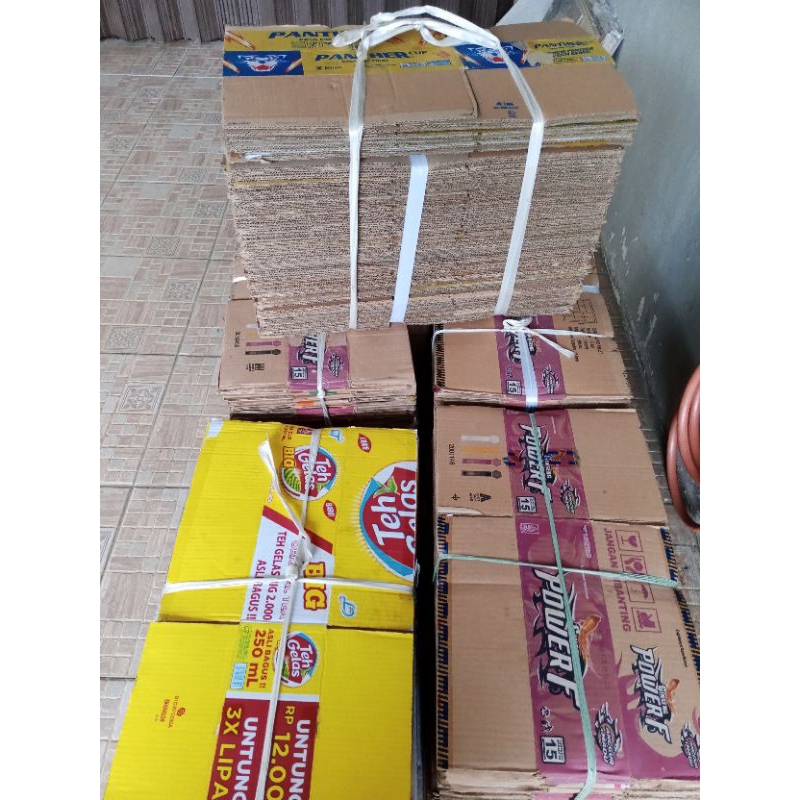 Jual Kardus bekas dus bekas 5 kg rapih bekas teh gelas kopikap powerf ...