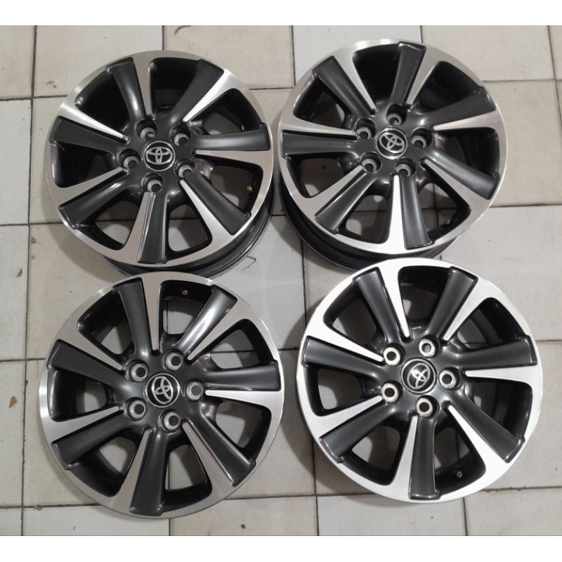 Jual velg pelek mobil Second murah oem Toyota Voxy bisa untuk mobil ...