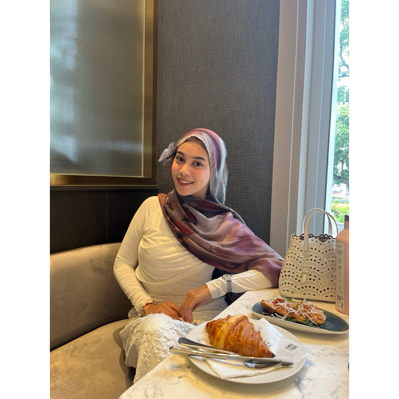 Jual Pashmina Printed Abstract|bye.selaras | Shopee Indonesia