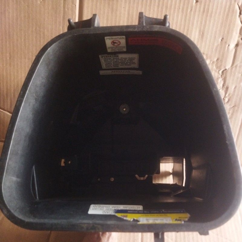 Jual BOX BAGASI SUPRA X 125 NEW FI INJEKSI 2014 ORI SECOND COPOTAN ...