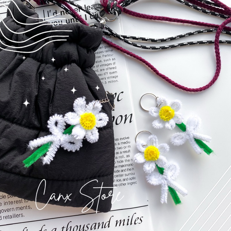 Jual Keychain bunga daisy kawat bulu gantungan kunci bunga lucu viral ...