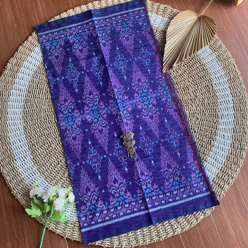 Jual KAIN TENUN ENDEK KHAS BALI MOTIF DOUBLE IKAT DUPA GRINGSING UNGU ...
