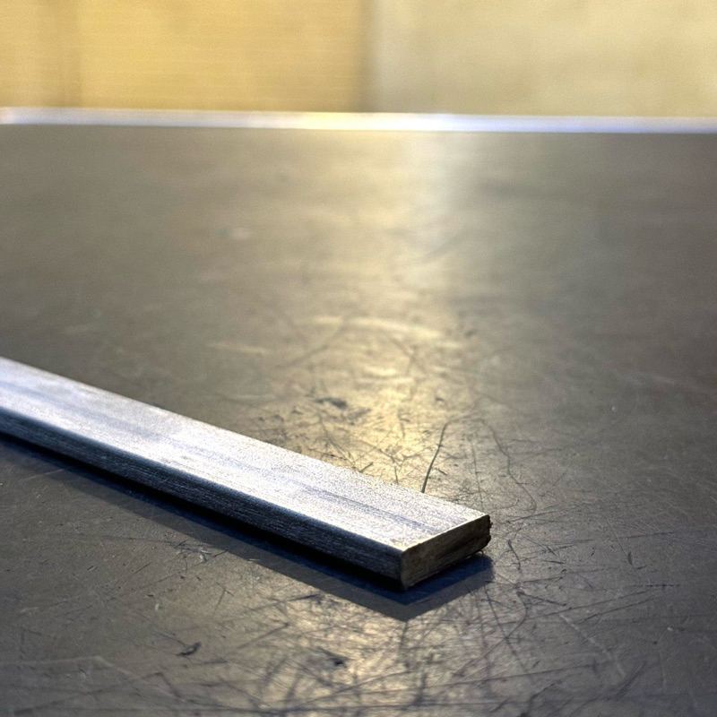 Jual Plat Strip Stainless 304 Tebal 5 mm x Lebar 20 mm harga panjang ...