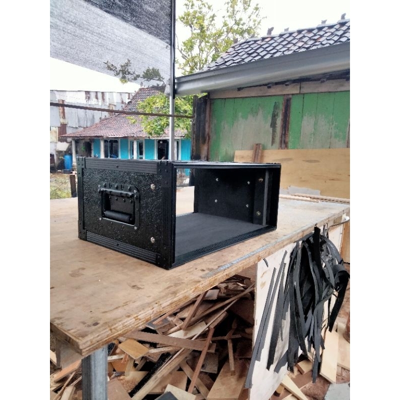 Jual HARDCASE POWER SOUND SISTEM 4U LIS HITAM/RAK AKSESORIS SOUND ...
