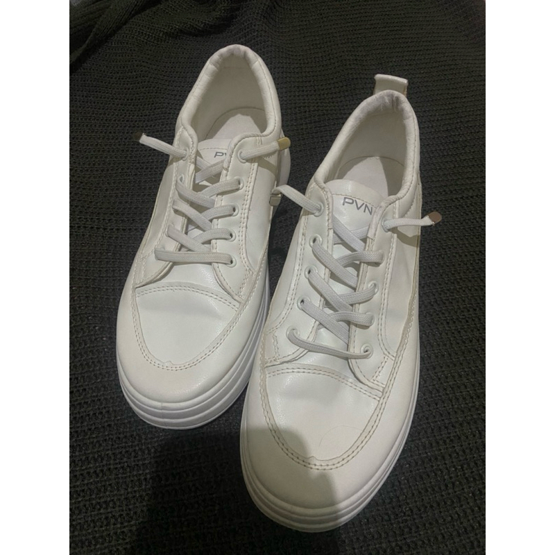 Jual prelov sepatu putih pvn | Shopee Indonesia