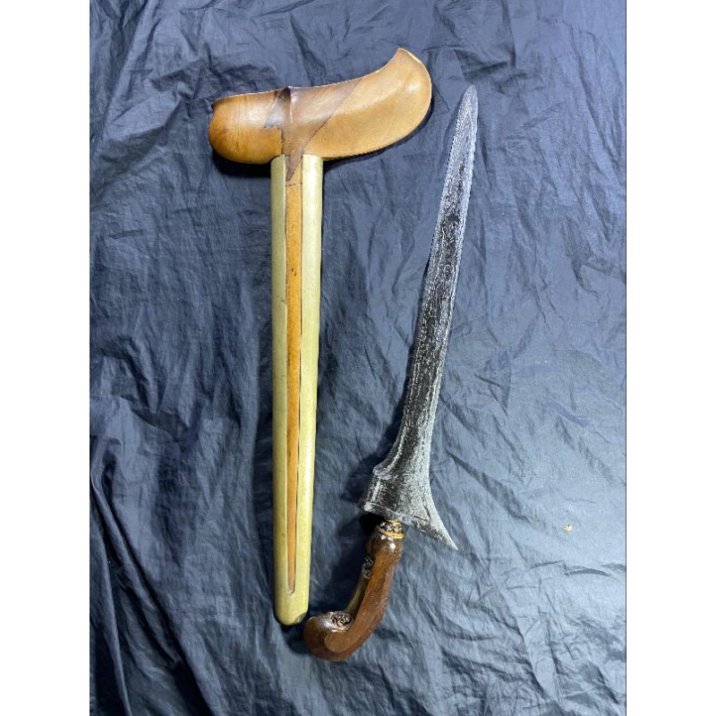 Jual keris dengan besi selalu seperti berminyak keris tilam upih ...