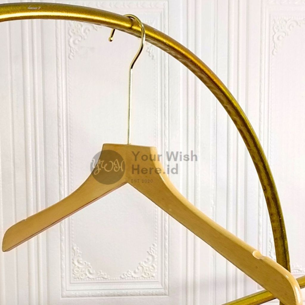 Jual Hanger Kayu Estetik / Hanger Kayu Premium Hook Gold | Shopee Indonesia