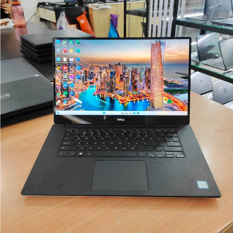 Jual Laptop Dell Precision 5520 / Core i7 Gen 7 / VGA Quadro M1200 ...