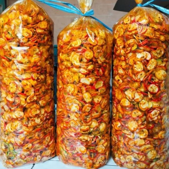 Jual 1 ball gede isi 1kg keripik seblak cikur extra pedas | Shopee ...