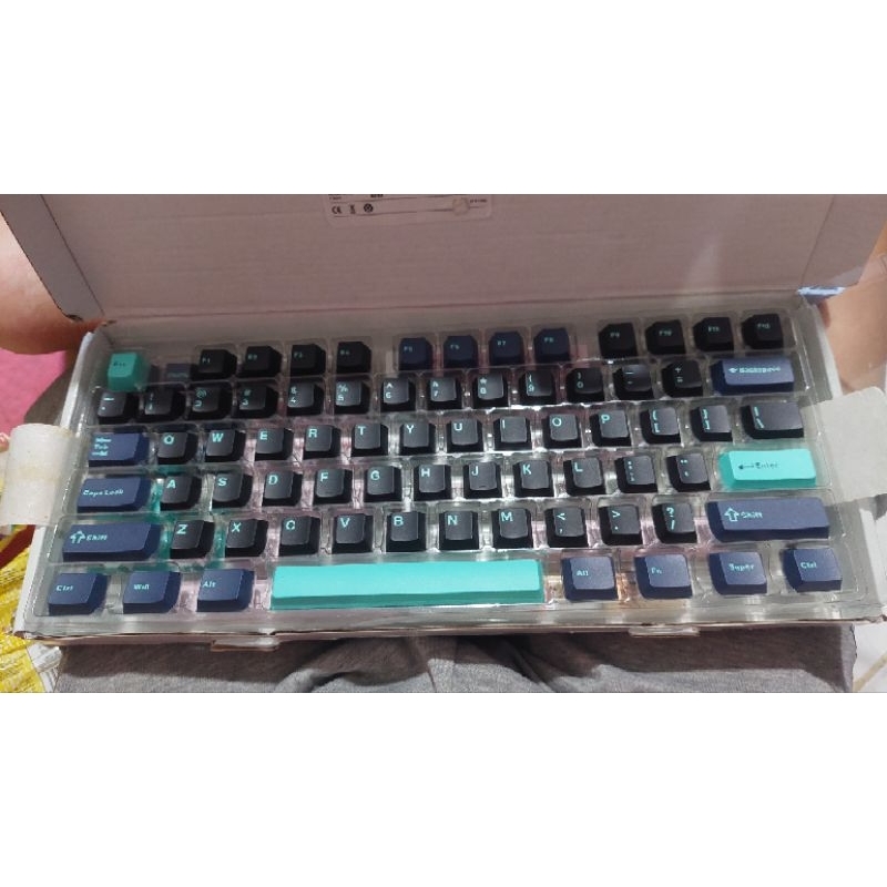 Jual keycaps TKL 3 tone wana hitam, biru, dan hijau 87 pcs nego | Shopee Indonesia