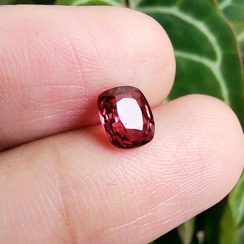 Jual Natural Batu Permata Mulia Red dan Pink Spinel kualitas terbaik ...