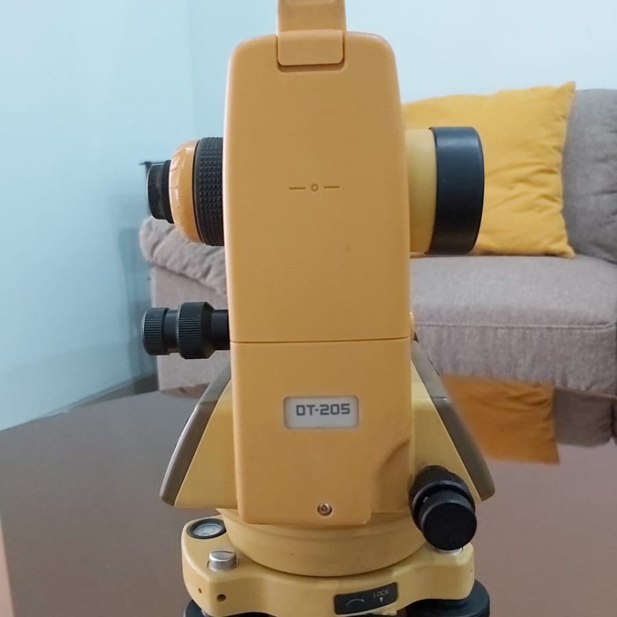 Jual Digital Theodolite Topcon DT-205 Bekas / Topcon DT 205 / Topcon ...