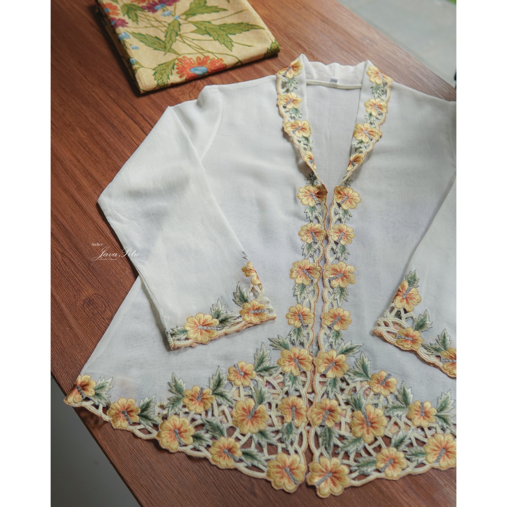 Jual JavaPitu - Kebaya Peranakan 6365 - Handmade Kerancang Solo ...