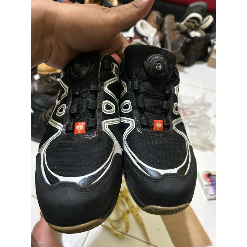 Jual sepatu safety BOA | Shopee Indonesia