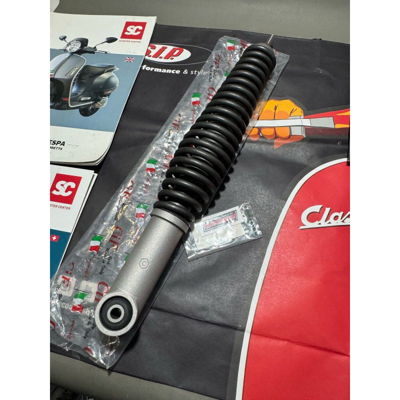 Jual Shock Carbone Belakang Vespa Tahun 50 60an | Shopee Indonesia