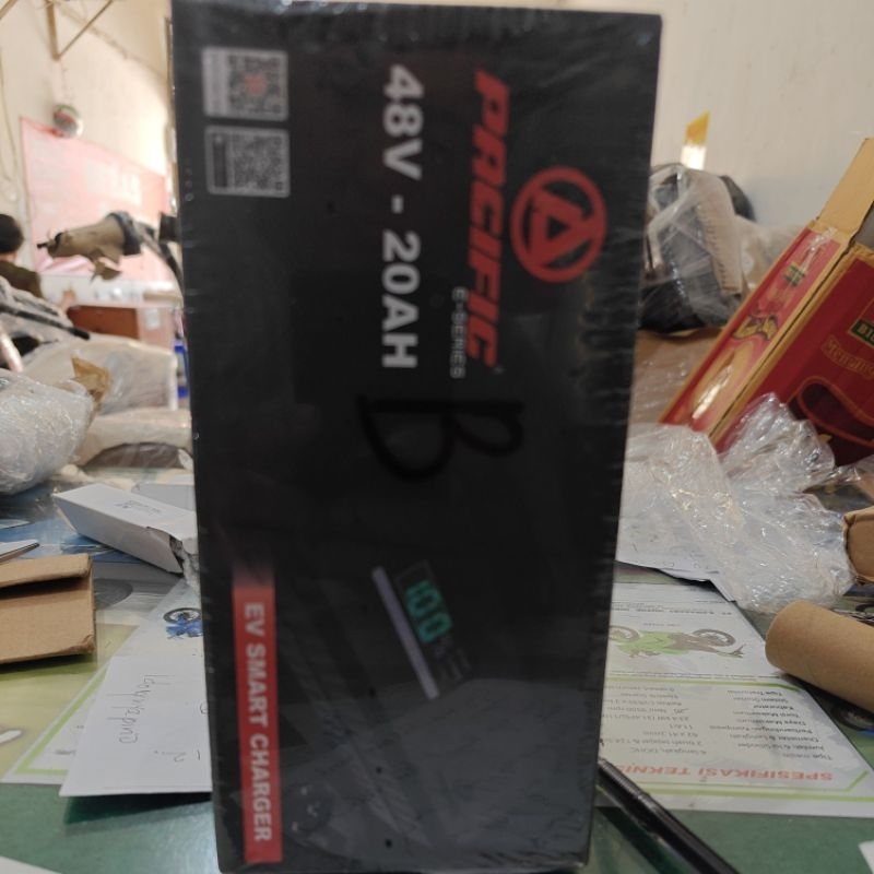 Jual EV SMART CHARGER MERK PASIFIC 48V20AH COLOKAN BETINA. COCOK UNTUK ...