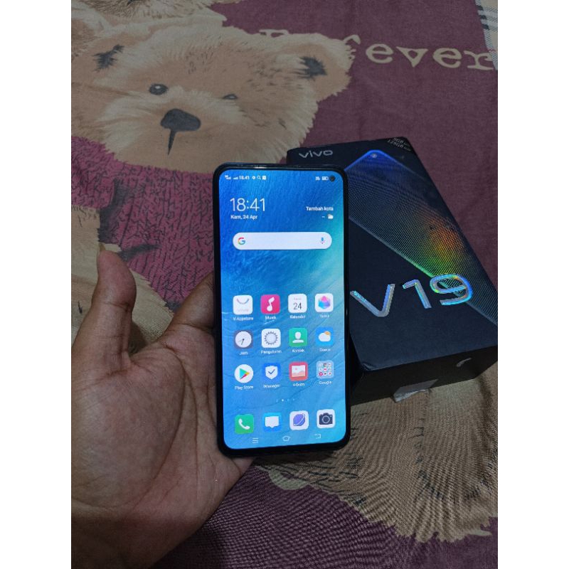 Jual vivo v19 4G sim ram 8gb 128gb fulset bagus garansi resmi indonesia ...