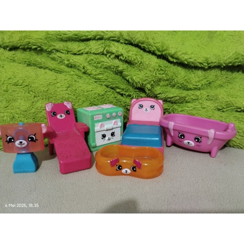 Jual lot6 mainan anak seri karakter figure moose, oddbods, ikon mcd dll ...