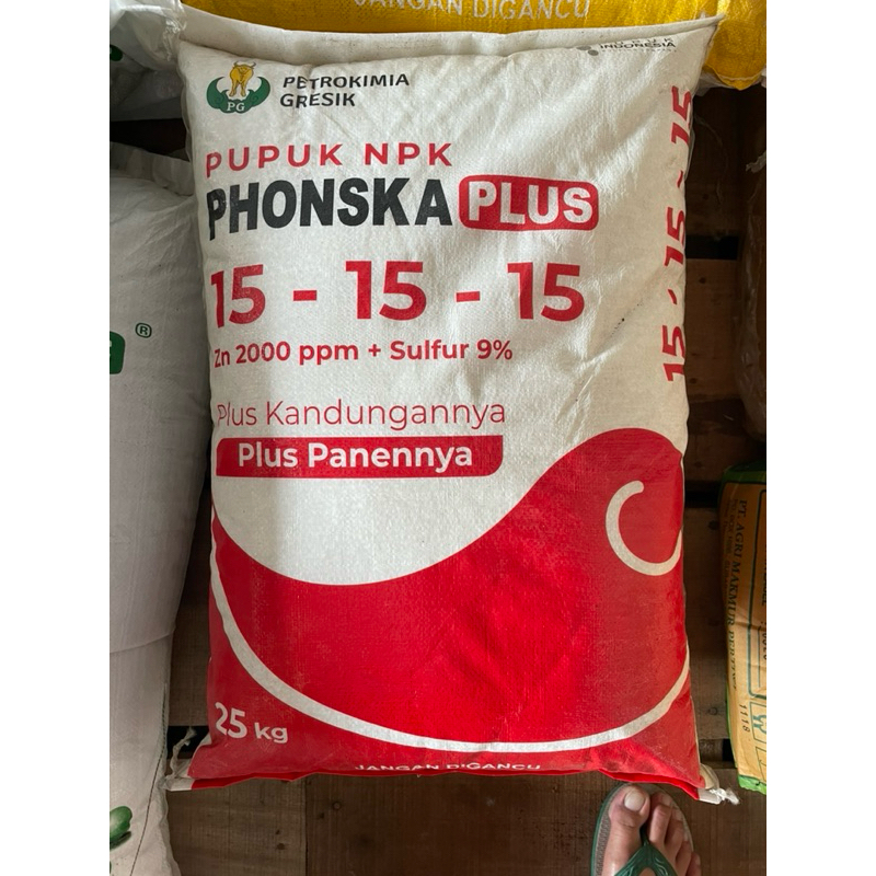 Jual pupuk npk phonska plus 25kg 15 15 15 pupuk phonska plus petrokimia ...
