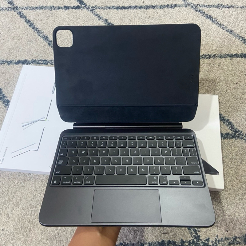 Jual apple magic keyboard 11 inch khusus ipad pro M4 | Shopee Indonesia