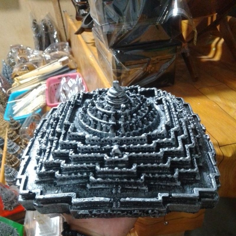 Jual MINIATUR CANDI BOROBUDUR | Shopee Indonesia
