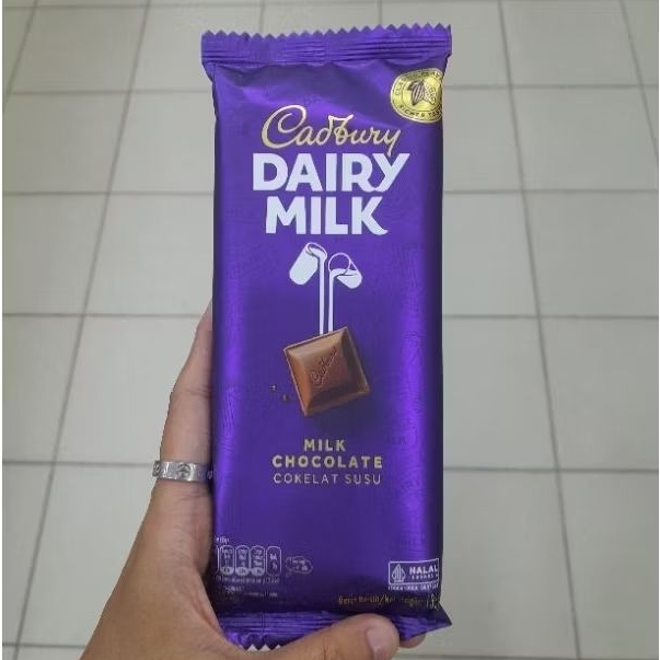Jual Cadbury Dairy Milk CHOCOLATE coklat susu 135gr | Shopee Indonesia