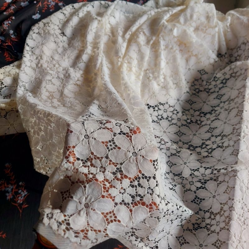 Jual kain brokat katun premium - kain brokat katun prada - kain brokat ...