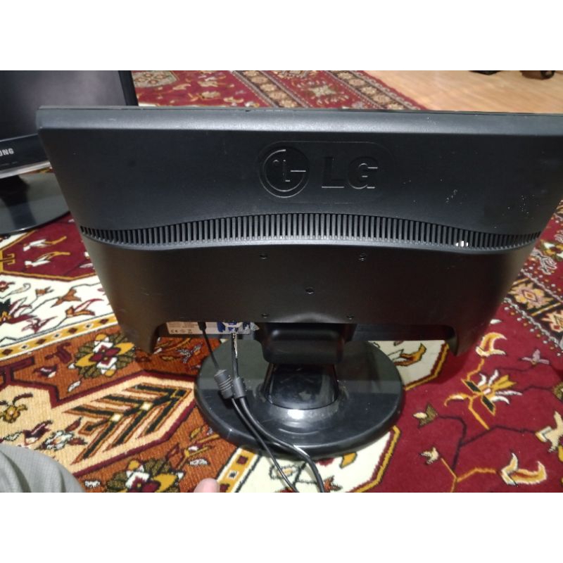 Jual Monitor LG flatron 16inch | Shopee Indonesia