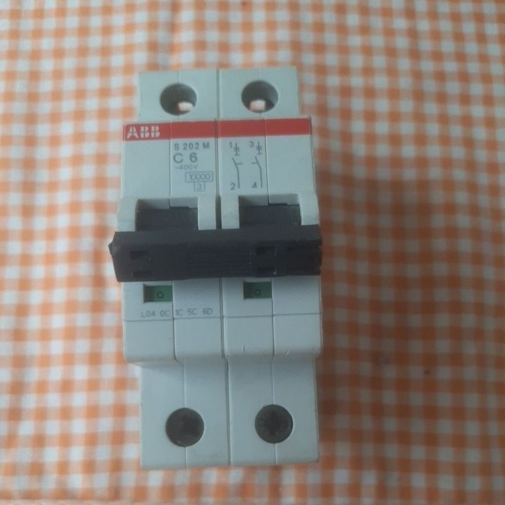 Jual ABB S202M-C6 MCB 2 POLE 2CDS272001R0064 | Shopee Indonesia