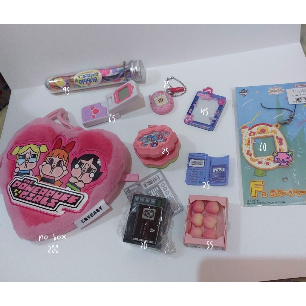 Jual aasorted gashapon / gacha gotochi trinkets bagcharm tamagotchi ...