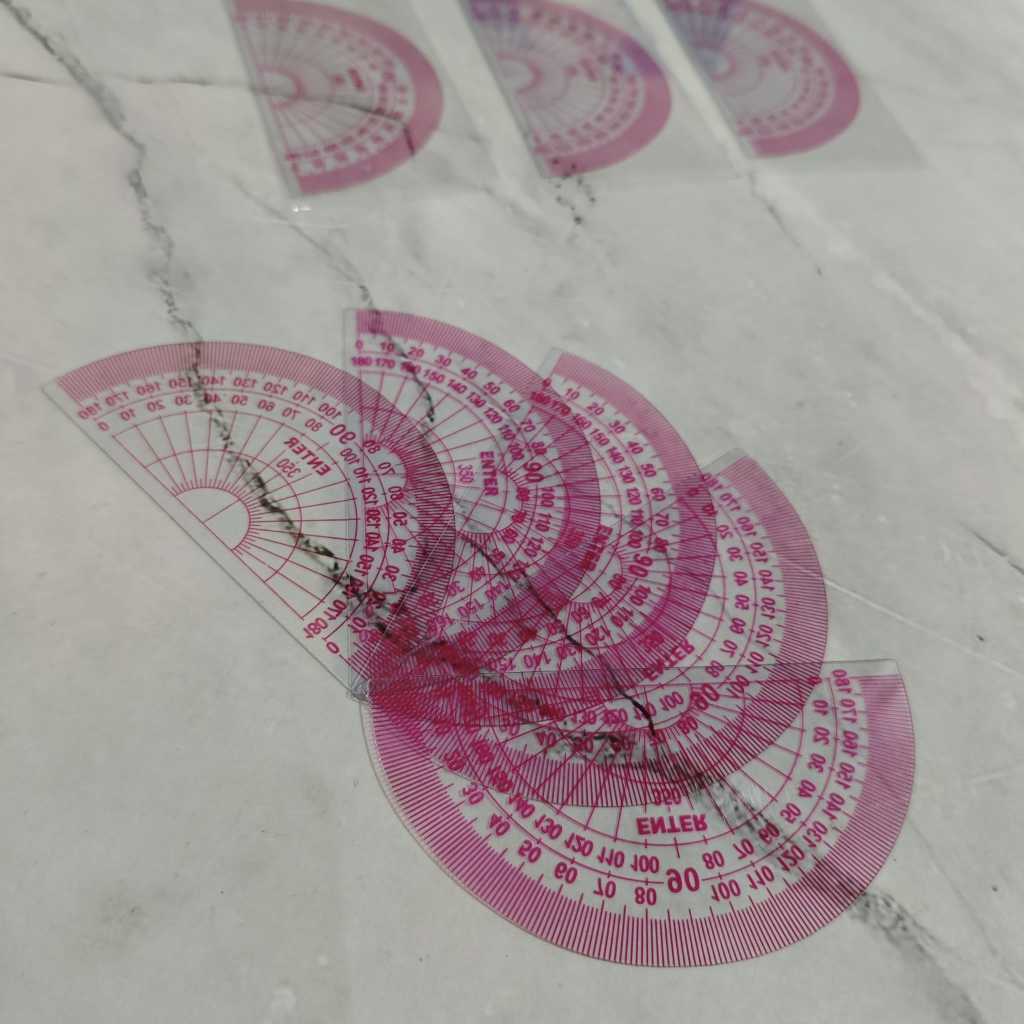 Jual SELUSIN ( 12 BIJI ) Penggaris Busur Mika Tipis 180' | Shopee Indonesia