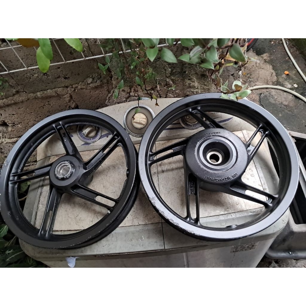 Jual Velg pcx cbu built UP honda pelek racing palang original ori ...