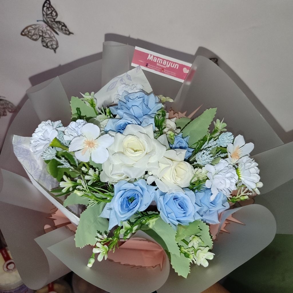 Jual Buket Bunga Cantik simple elegan Cocok untuk wisuda, ulang tahun ...