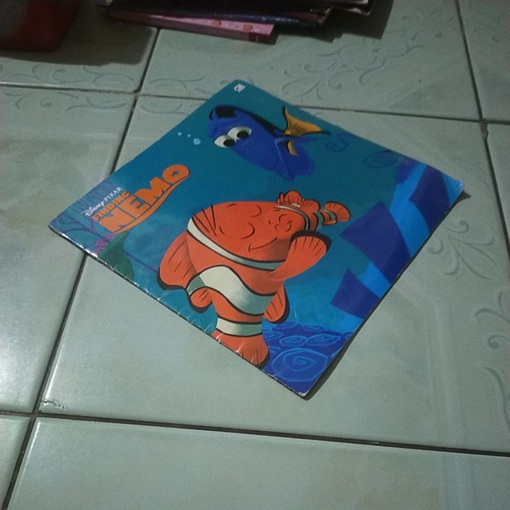 Jual buku Disney FINDING NEMO | Shopee Indonesia