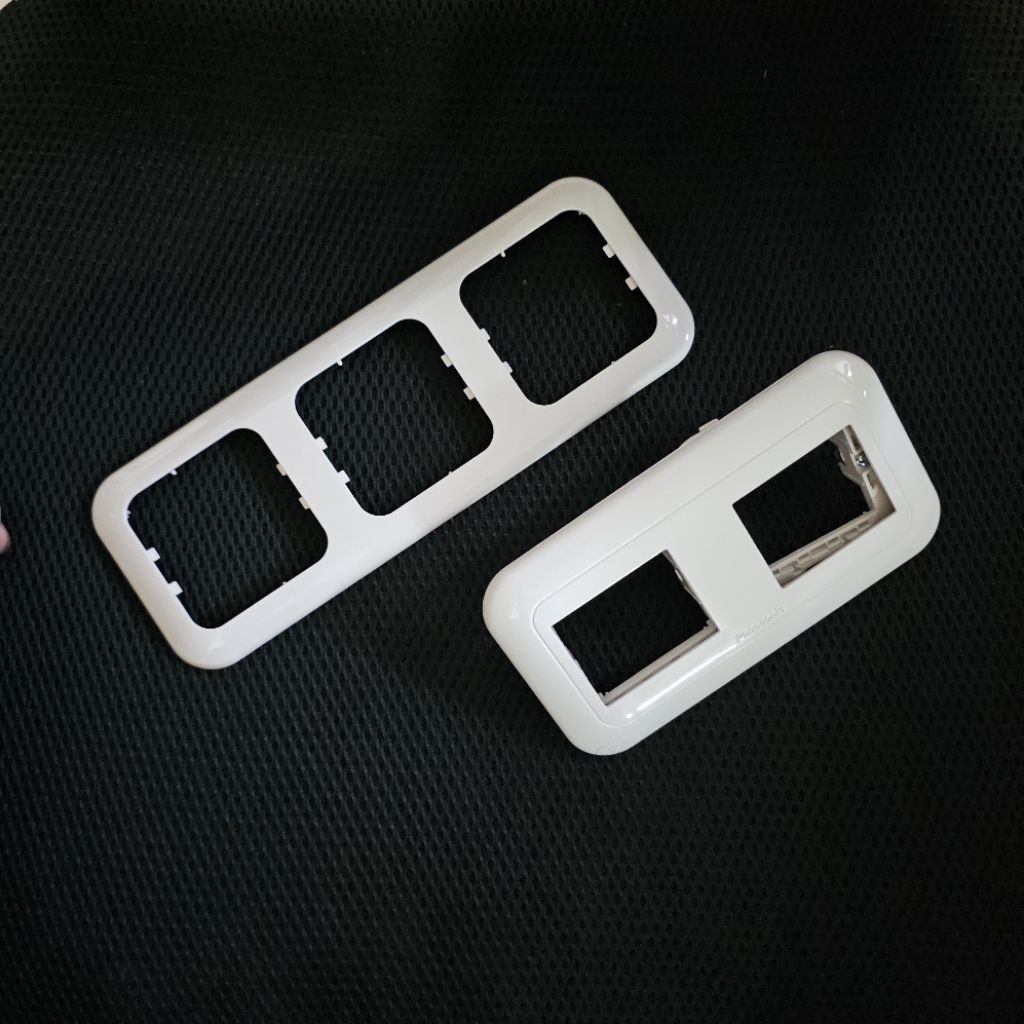 Jual PANASONIC frame 2 gang WEJ78049W / 3 gang WEJ7823W WIDE SERIES ...