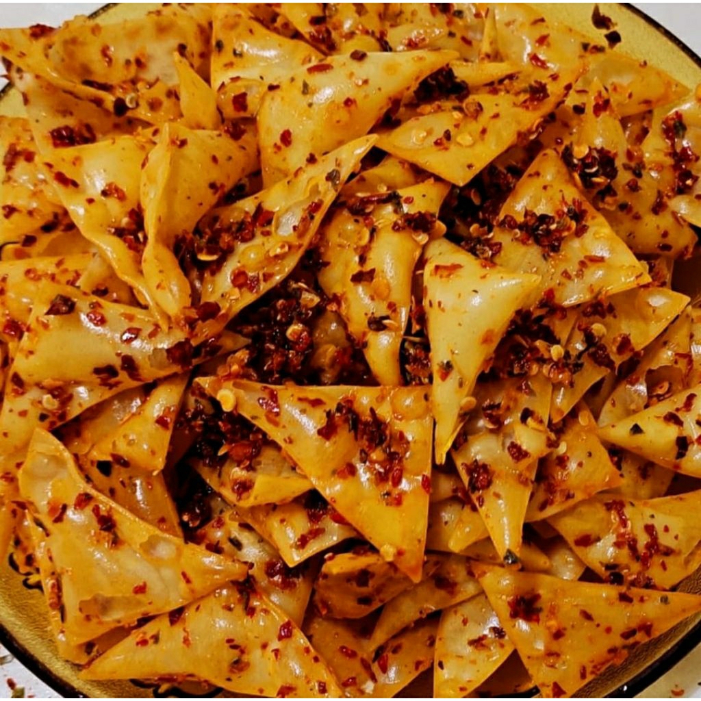 Jual READY Keripik Pangsit 100 gr | Renyah Gurih Krispy | Snack Spicy ...