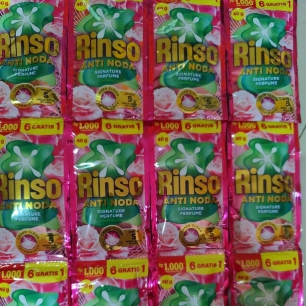 Jual Rinso Liquid Sachet 40gr - 1 dus isi 112 Signature Parfume Rose ...