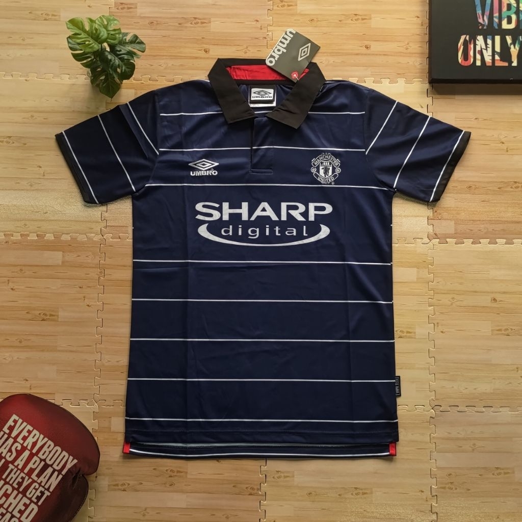 Jual Jersey Retro MU Aka Manchester United Away BNWT | Shopee Indonesia