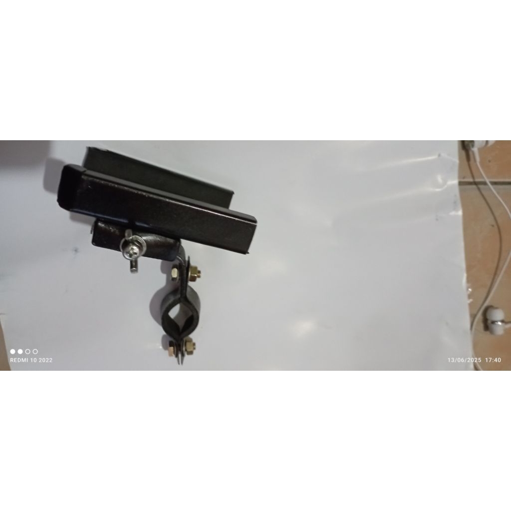 Jual holder besi universal untuk di stang motor | Shopee Indonesia