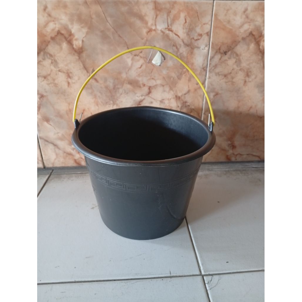 Jual Timba 2 Galon Hitam / Ember berkat / Timba Italy | Shopee Indonesia