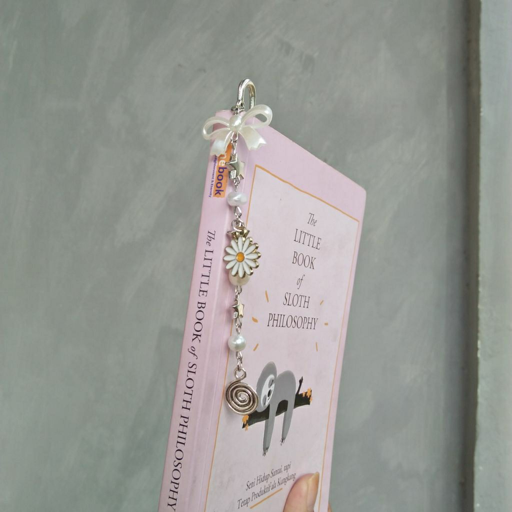 Jual bookmark charm pita/bookmark besi/bookmark daisy flower aesthetic ...