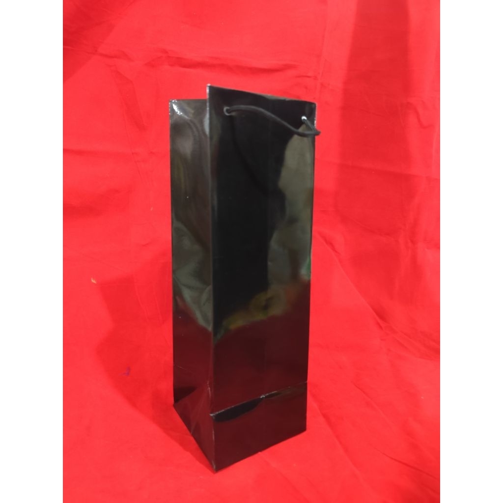 Jual paper bag botol wine hitam glosy isi 12 pcs bahan tebal | Shopee ...