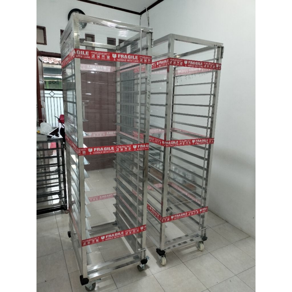 Jual Trolley Bakery 15 Rak susun | Trolley Tray Stainless steel 15 Rak ...