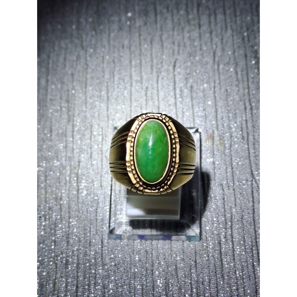 Jual Natural Giok Burma/Birma/Myanmar-Jadeite Jade Type A, Green Apple ...