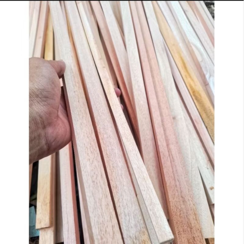 Jual List Reng kayu mahogany 2cm×1cm×100cm serut halus siap pakai Bahan ...