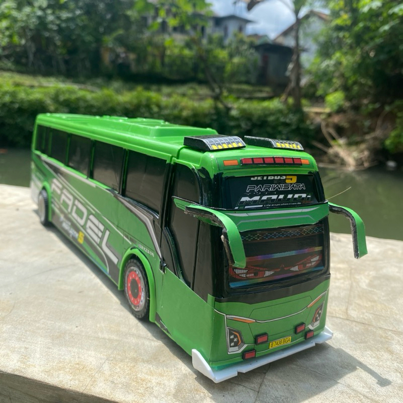 Jual Miniatur Bis Plastik RKC Modifikasi Fadel MAUDI | Shopee Indonesia