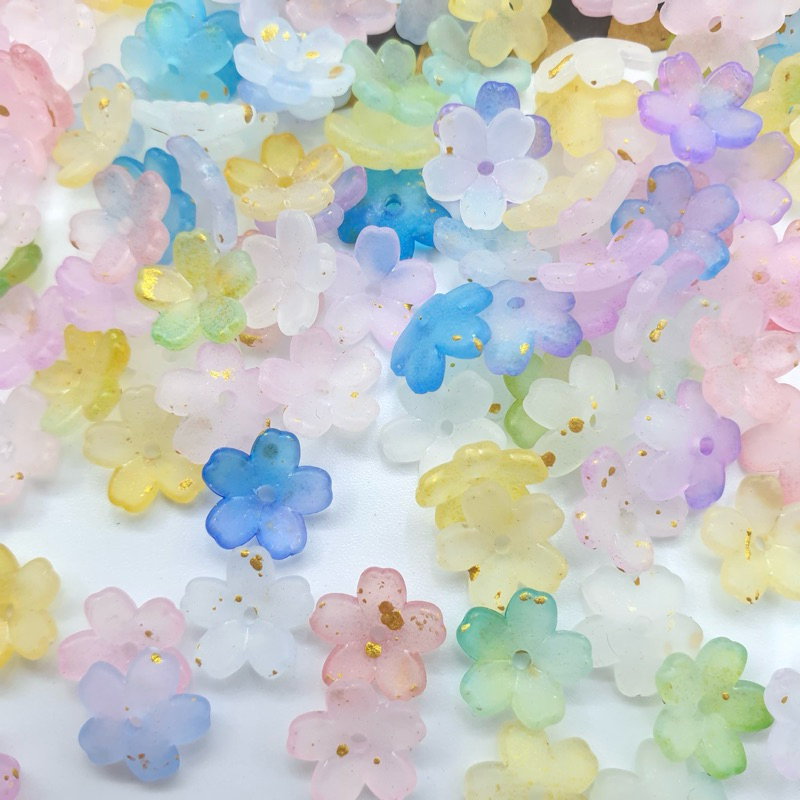 Jual DIY Cute Acrylic Gold Flakes Flower Petals Beads Handmade ...